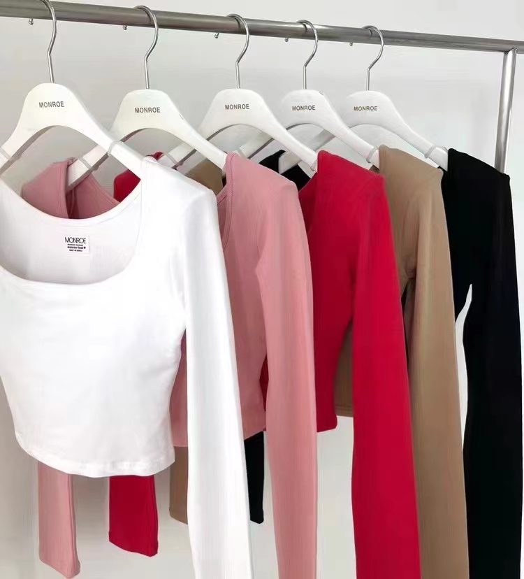 1019,Korea正韓 厚磅方領bra上衣 #白色不透 #墊肩 #罩杯可拆 #收肉效果👍 | Vivi's Group